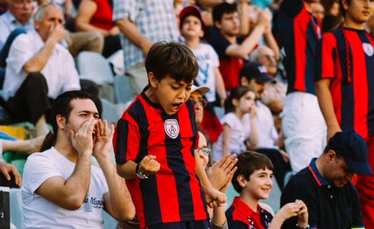 Why Do People Idolize Athletes? (11 Reasons Why)