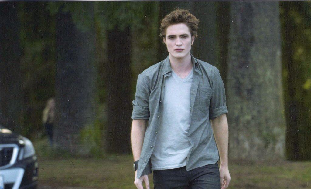 Why Is Twilight So Bad? (11 Reasons Why) | VeryInformed