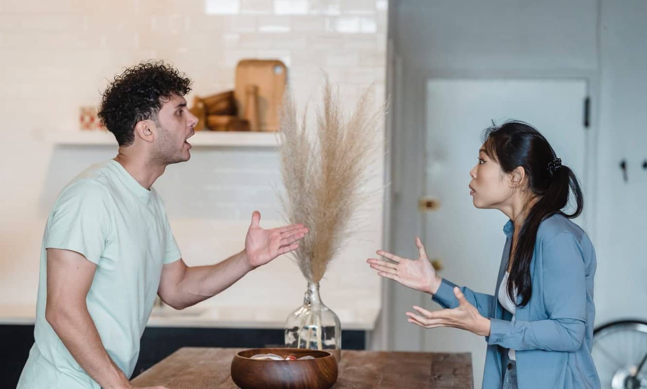 9 Reasons Why Cheaters Get Angry When Caught