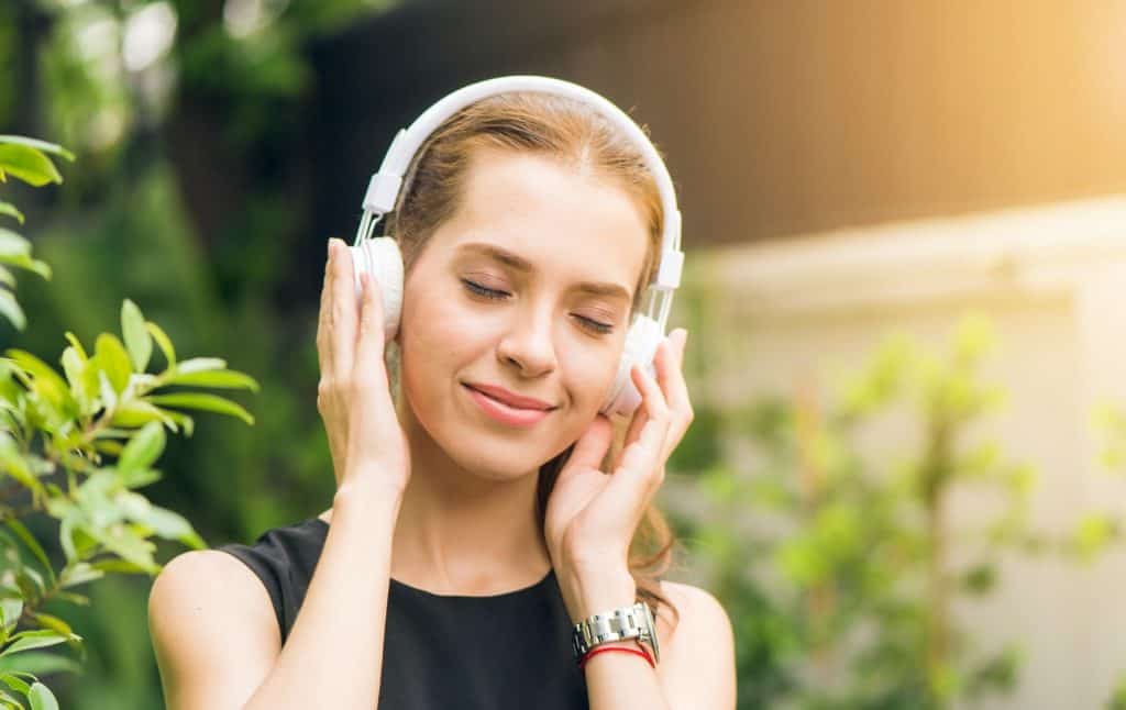 Why Do People Hum? (9 Reasons Why) | VeryInformed