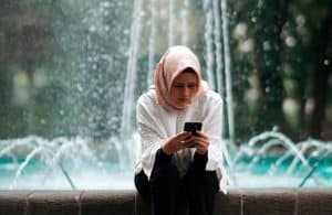 Why Does He Text Me Then Ignore Me? (11 Reasons)