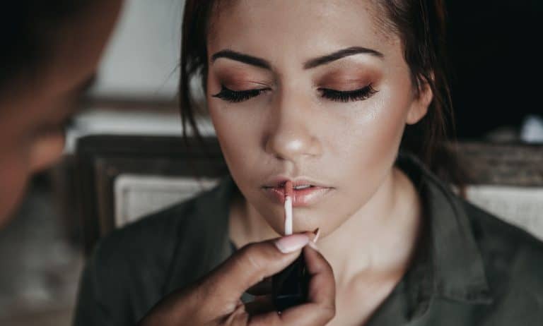 Why Do Women Wear Makeup 11 Reasons Why
