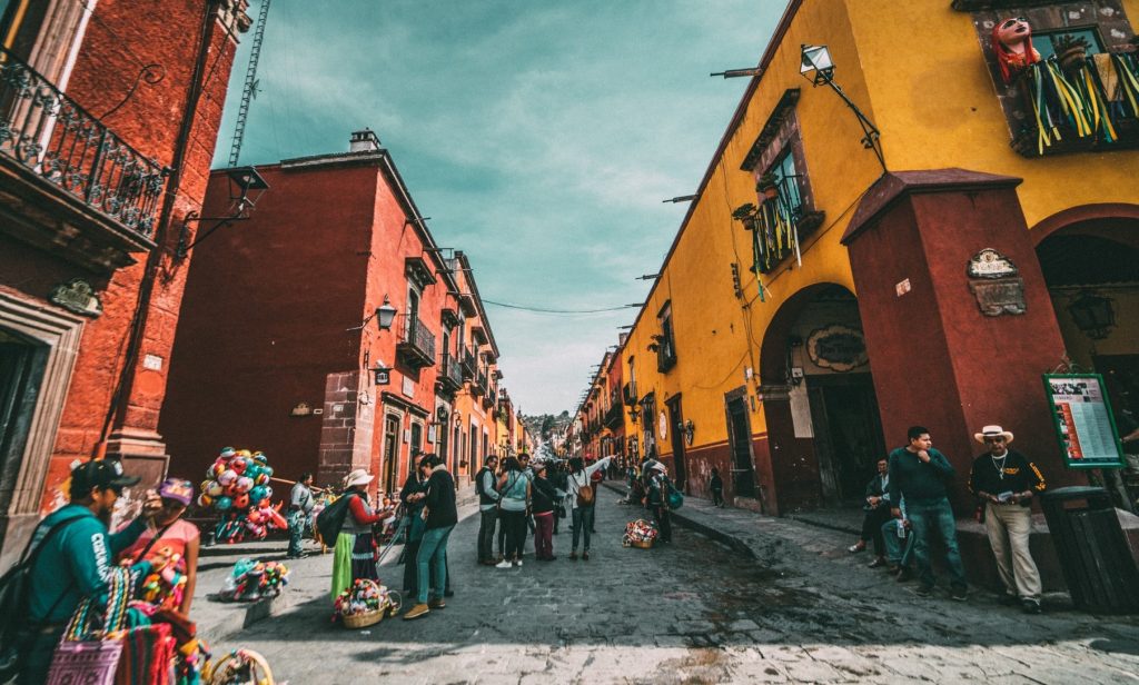 Why Is Mexico So Poor? (11 Revealing Reasons)