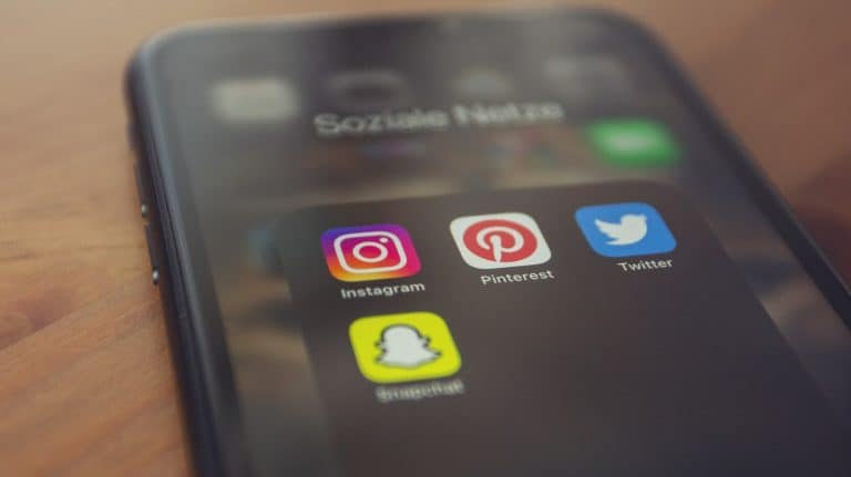 Why Do People Use Snapchat? (9 Reasons Why)