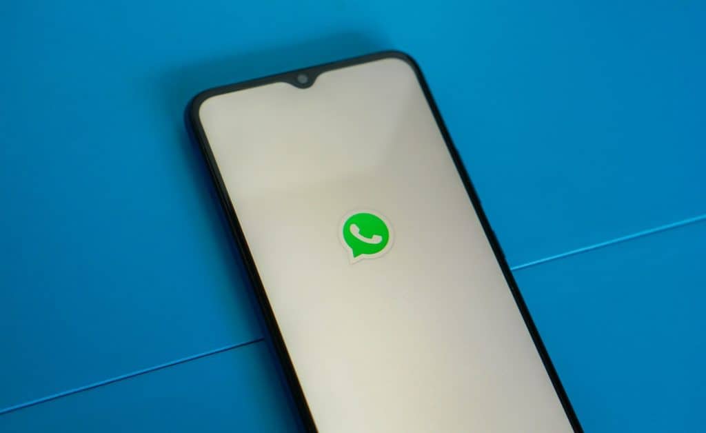 Why Do People Use WhatsApp? (9 Reasons Why)