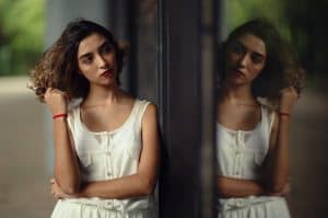 Why Are People So Fake? (13 Revealing Reasons)